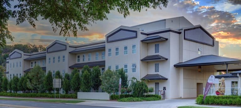 Luxury Accomodation | International Hotel Wagga